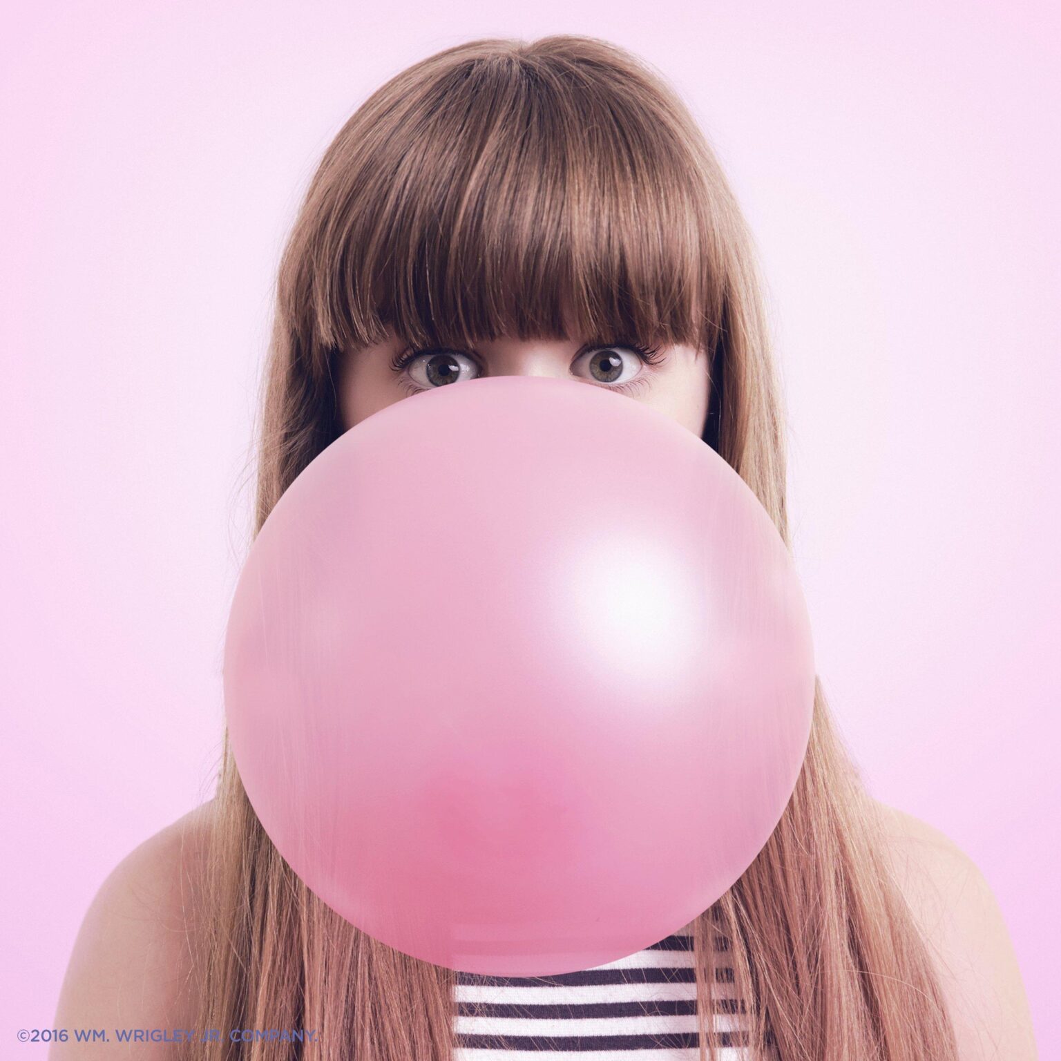 Comment faire des bulles avec un chewing gum - On Fait Comment